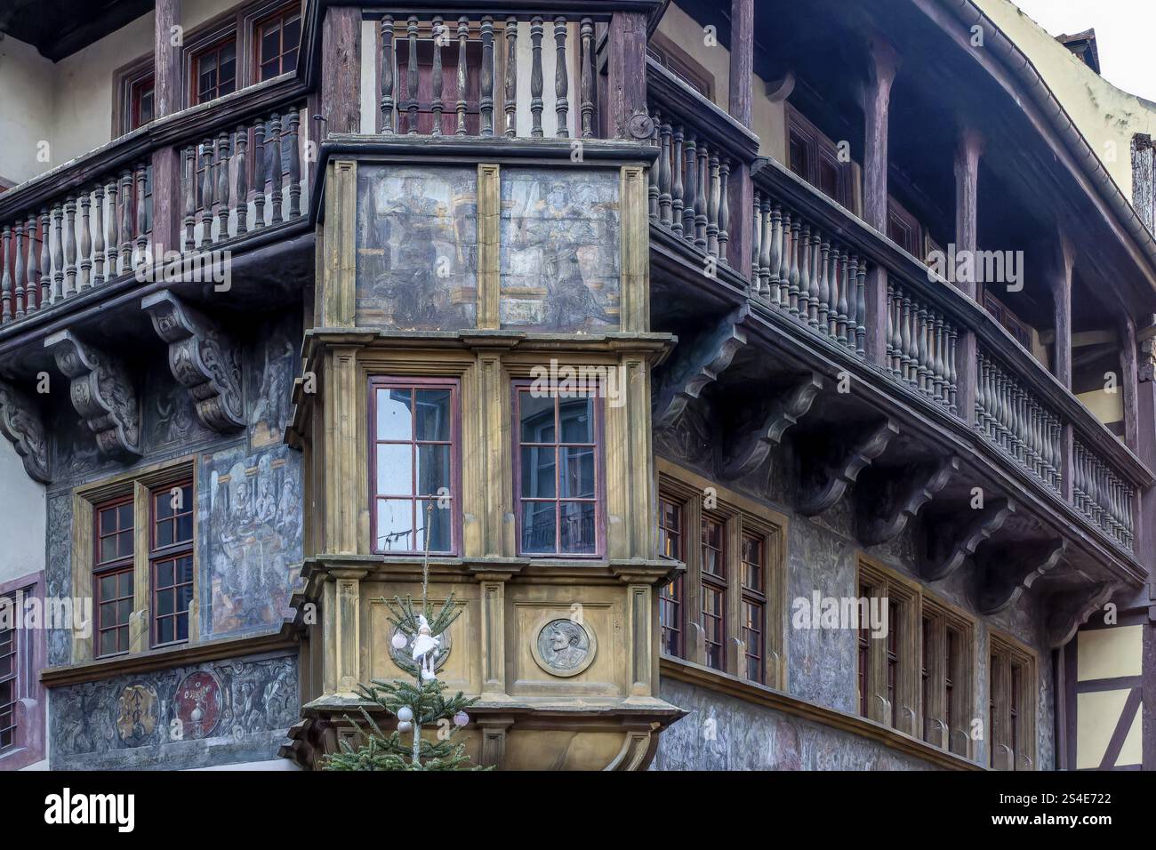 Detail of the famous historic building from 1537 Haus Pfister (Maison ...