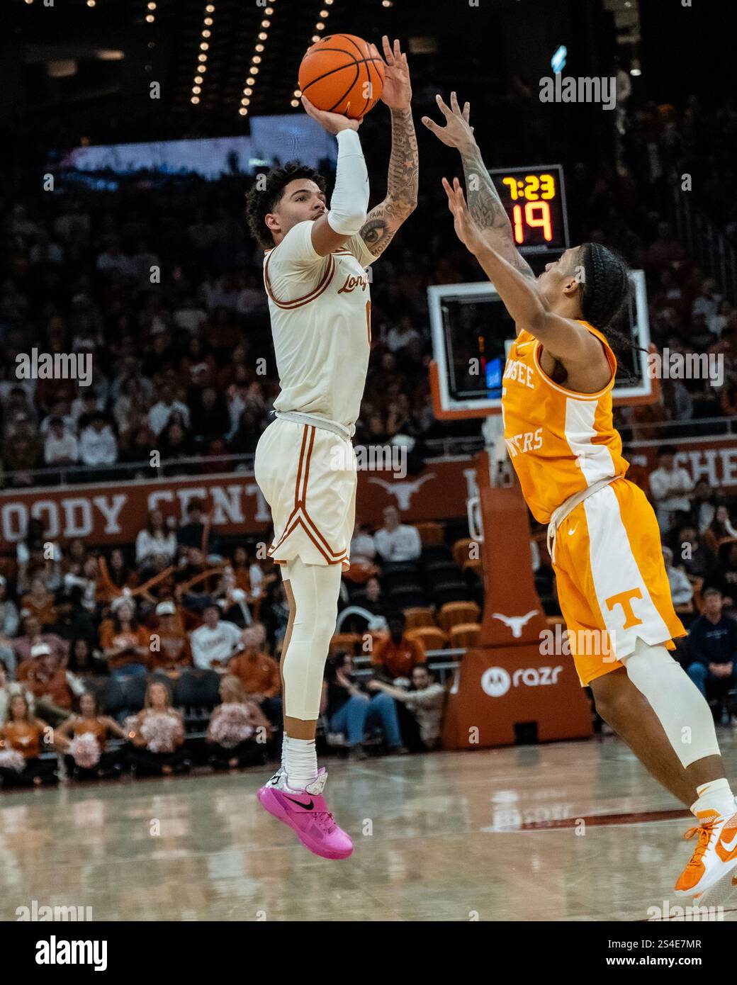 Texas, USA. 11th Jan, 2025. Jordan Pope (0) of the Texas Longhorns in ...