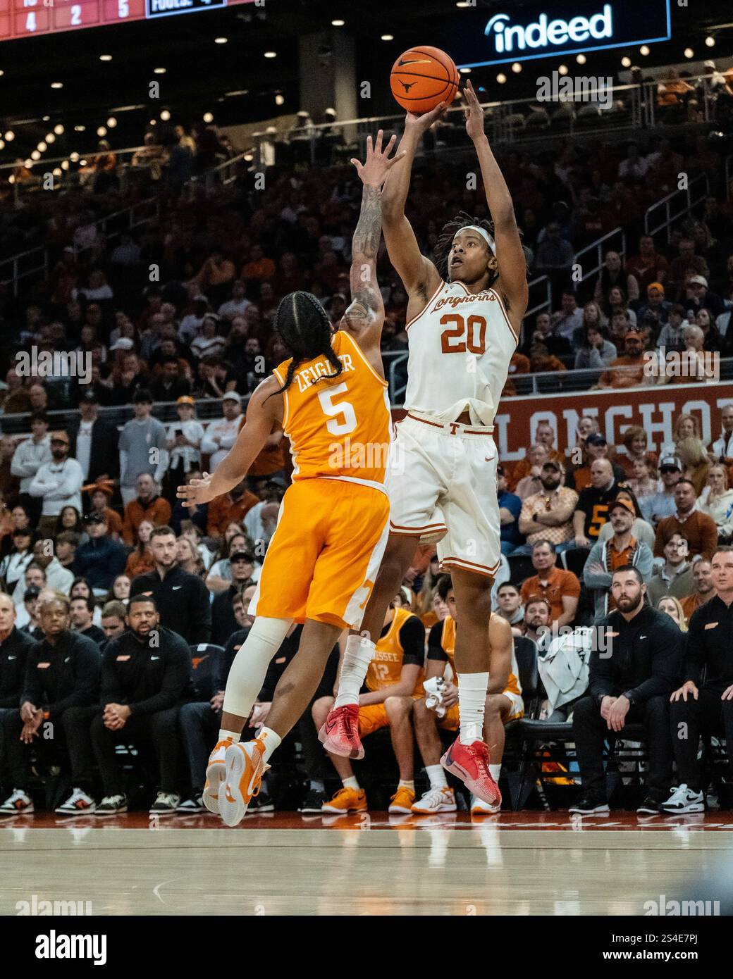Texas, USA. 11th Jan, 2025. Tre Johnson (20) of the Texas Longhorns in ...