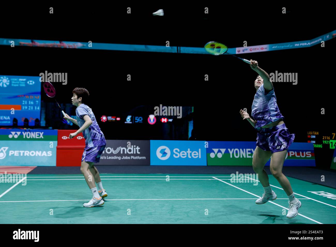 Kuala Lumpur, Malaysia. 11th Jan, 2025. Jia Yi Fan (R) and Zhang Shu ...