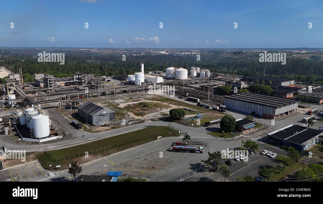camacari, bahia, brazil - december 26, 2024: aerial view of a factory ...