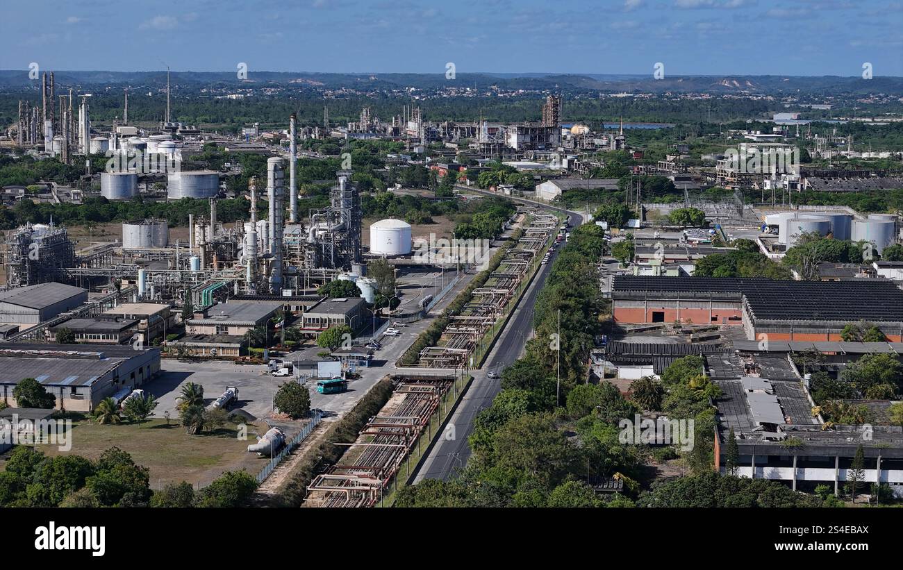 camacari, bahia, brazil - december 26, 2024: aerial view of a factory ...