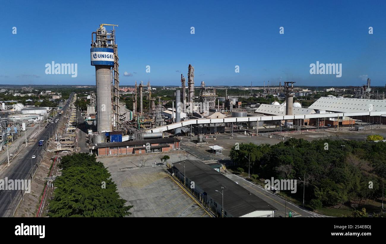 camacari, bahia, brazil - december 26, 2024: aerial view of a factory ...