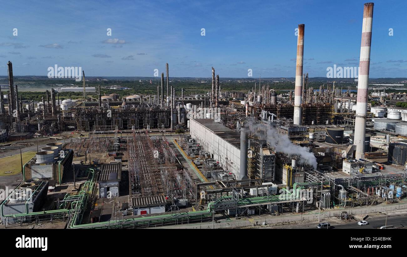camacari, bahia, brazil - december 26, 2024: aerial view of a factory ...
