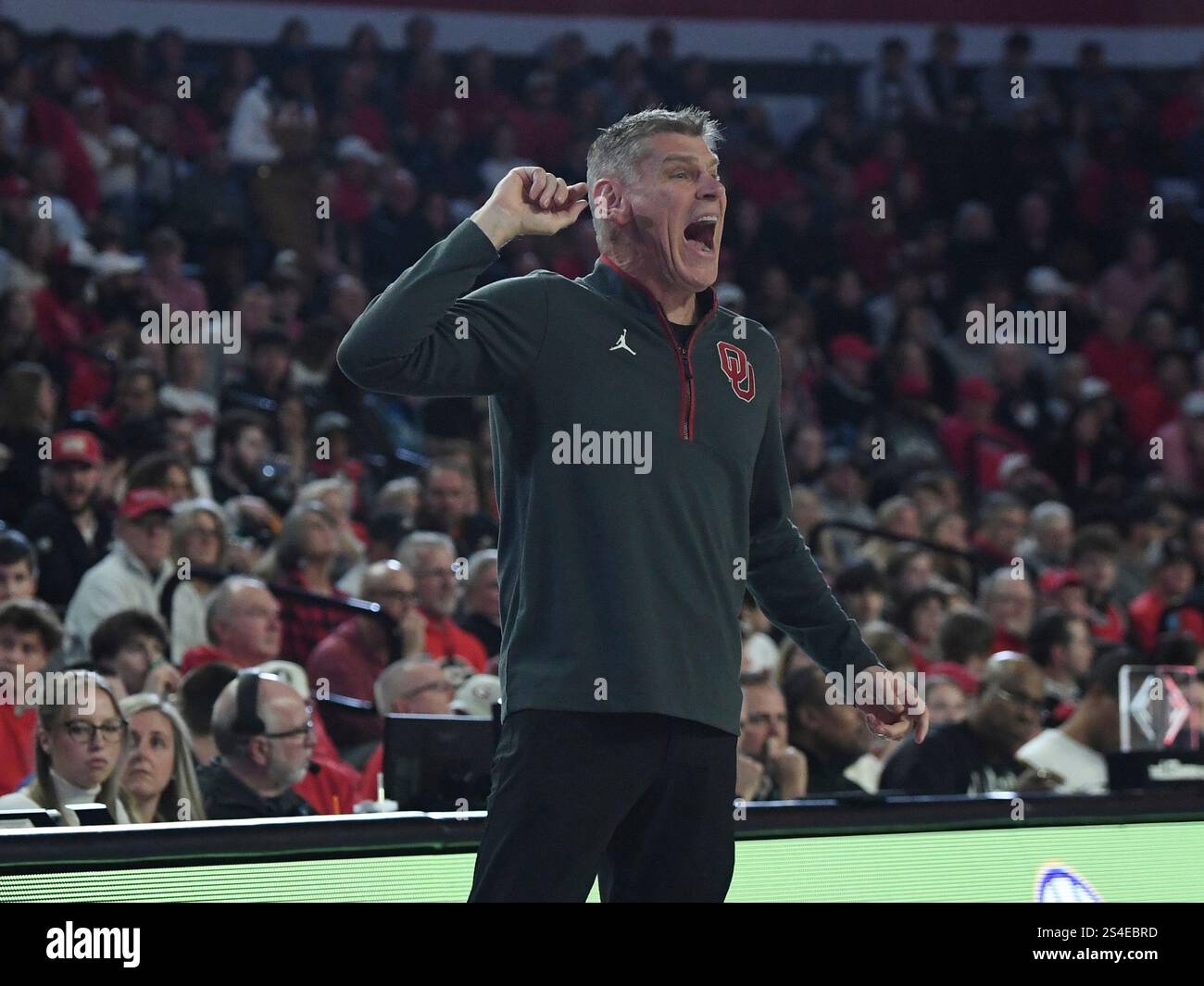 ATHENS, GA - JANUARY 11: Oklahoma Sooners head coach Porter Moser ...