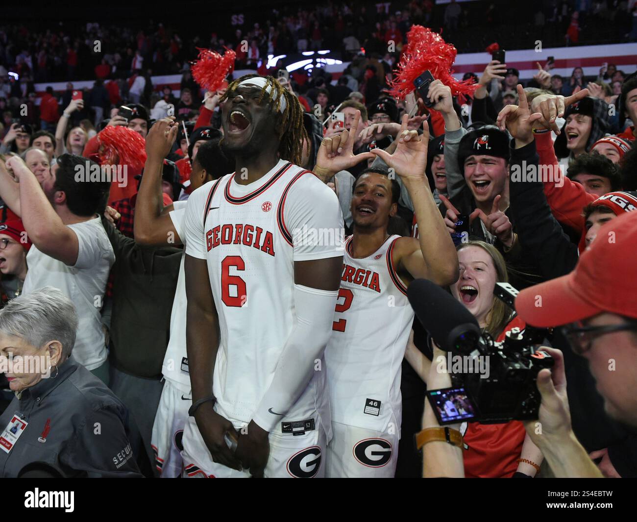 ATHENS, GA - JANUARY 11: Georgia Bulldogs center Somtochukwu "Somto ...