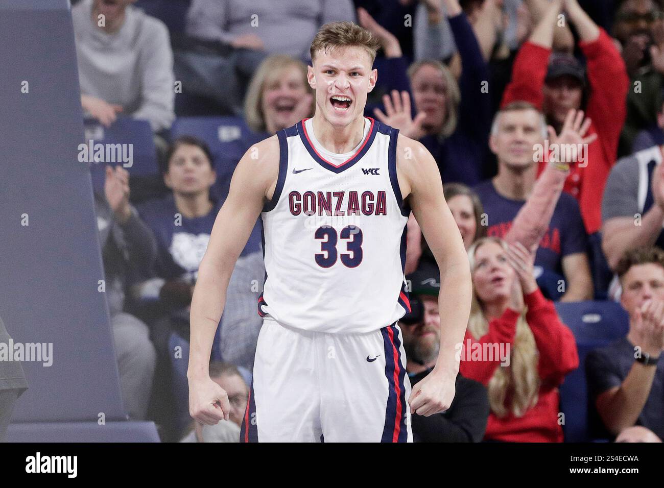 Gonzaga forward Ben Gregg (33) celebrates his dunk during the first ...