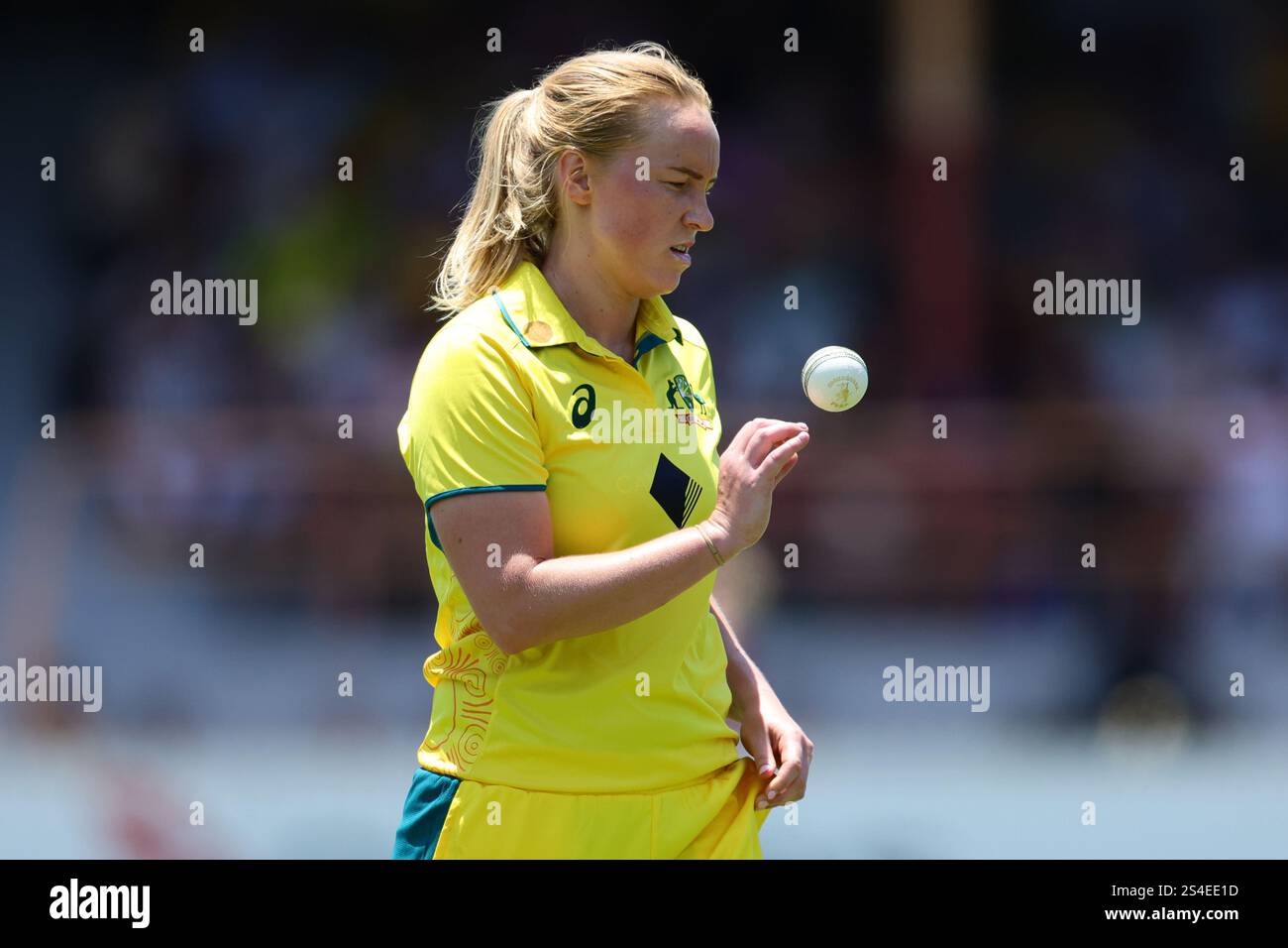 Sydney, Australia. 12th Jan, 2025. Kim Garth of Australia bowls during ...