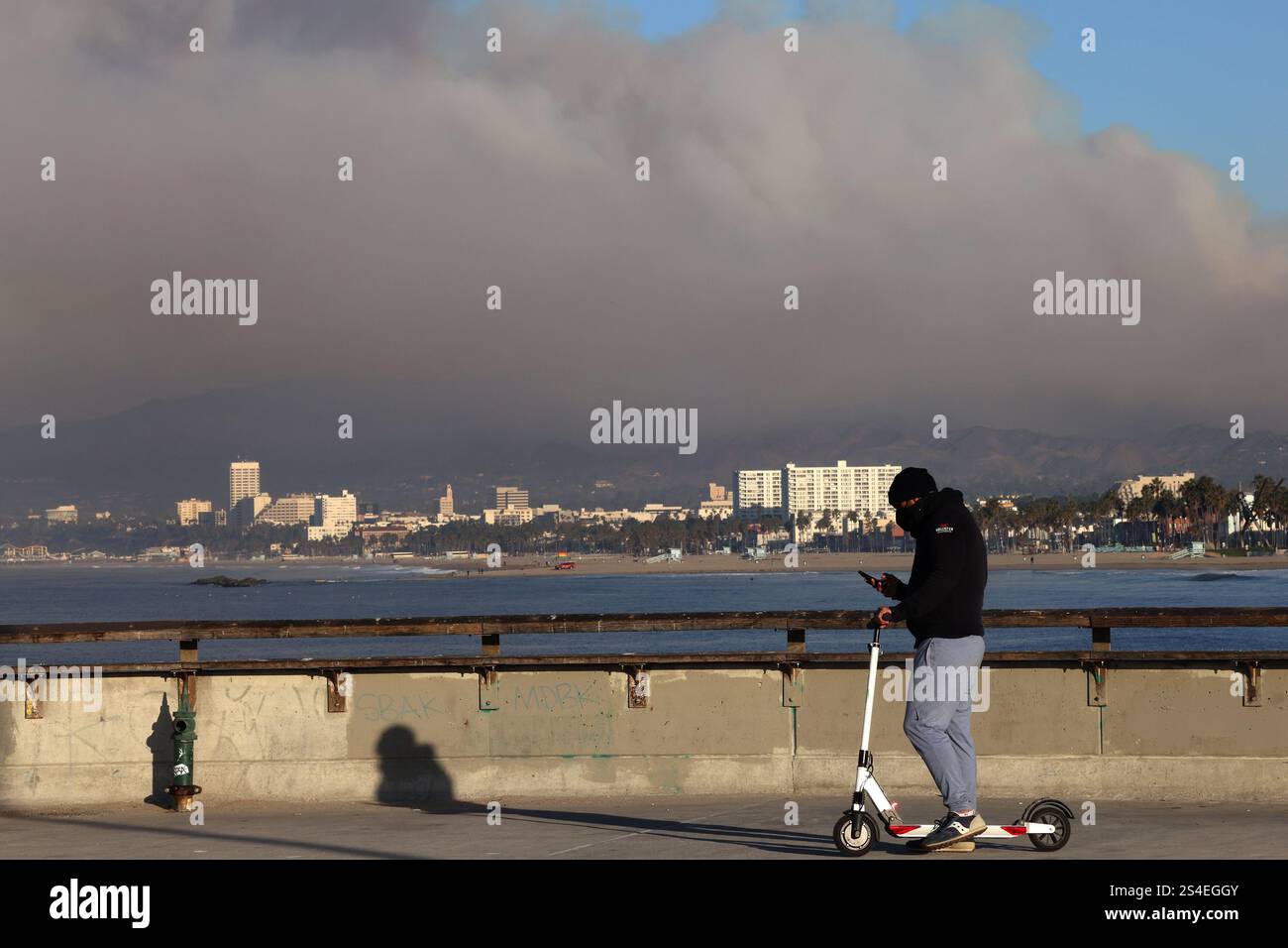 Palisades fire scooter hi-res stock photography and images - Alamy