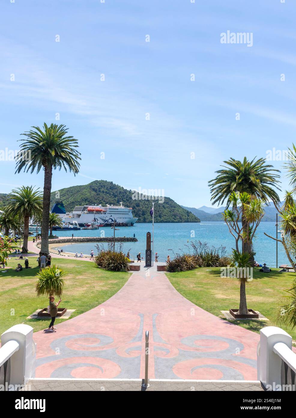 Marlborough Sounds from Picton Memorial Park, Picton (Waitohi ...