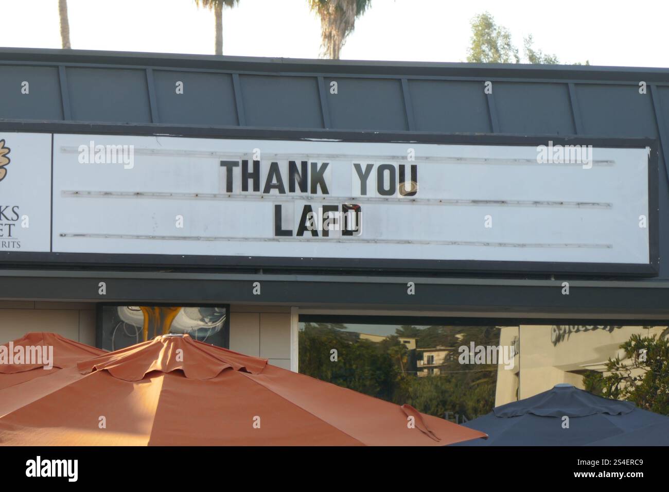 Los Angeles, California, USA 11th January 2025 Thank You LAFD Los ...