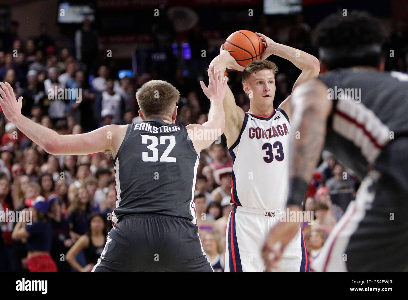 Gonzaga forward Ben Gregg (33) controls the ball while pressured by ...