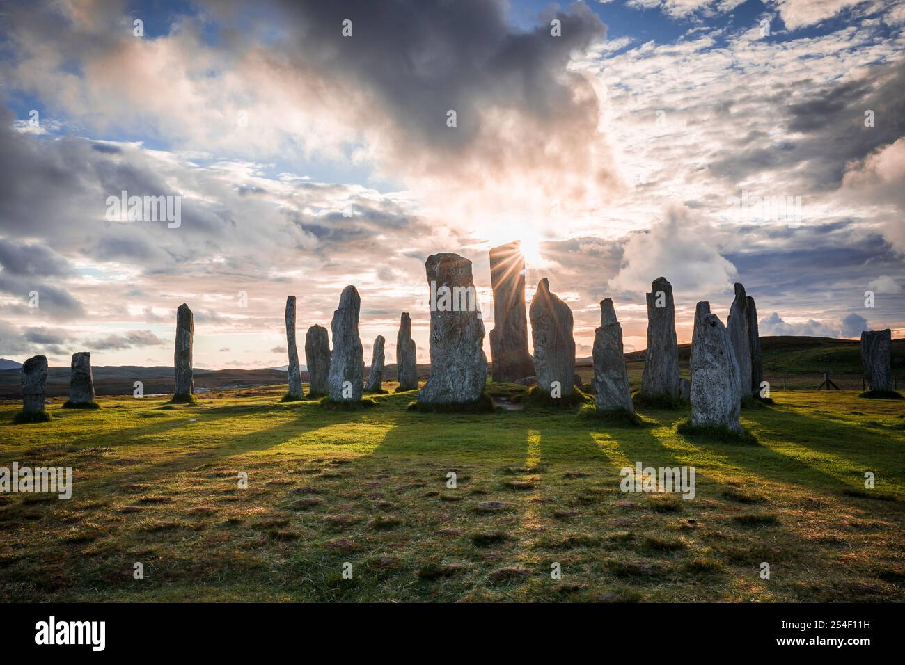 Callanish standing stones at sunrise hi-res stock photography and ...
