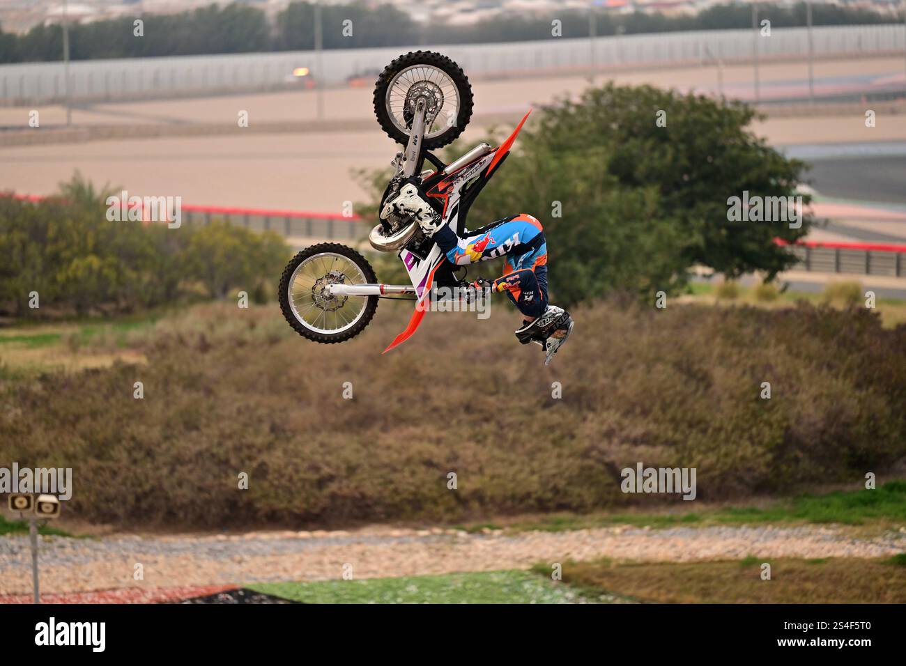 Ahmadi Governorate, Kuwait. 11th Jan, 2025. A biker performs during a ...