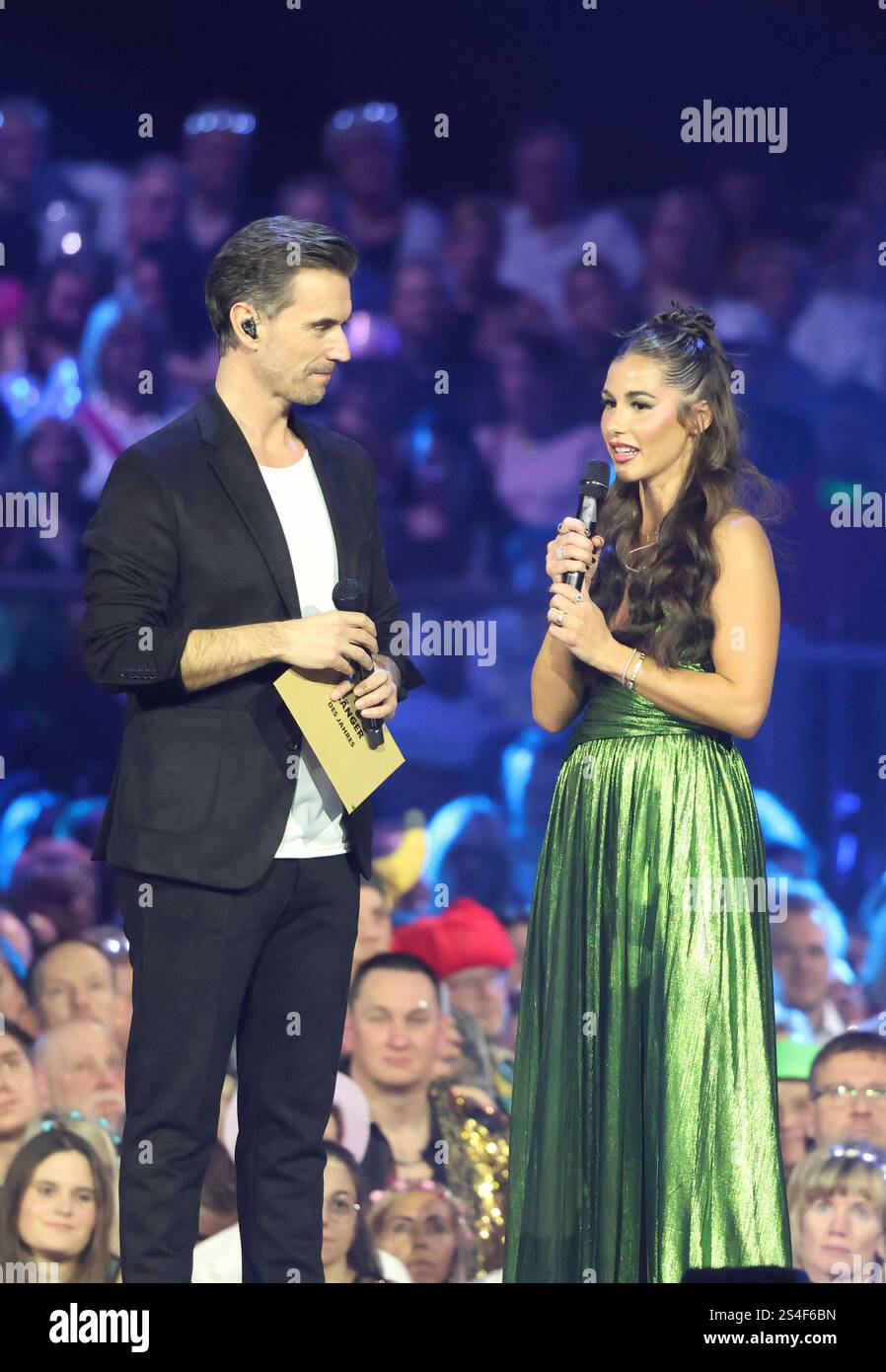 11.01.2025, Florian Silbereisen, Sarah Engels, bei den Schlagerchampions-Das grosse Fest der ...