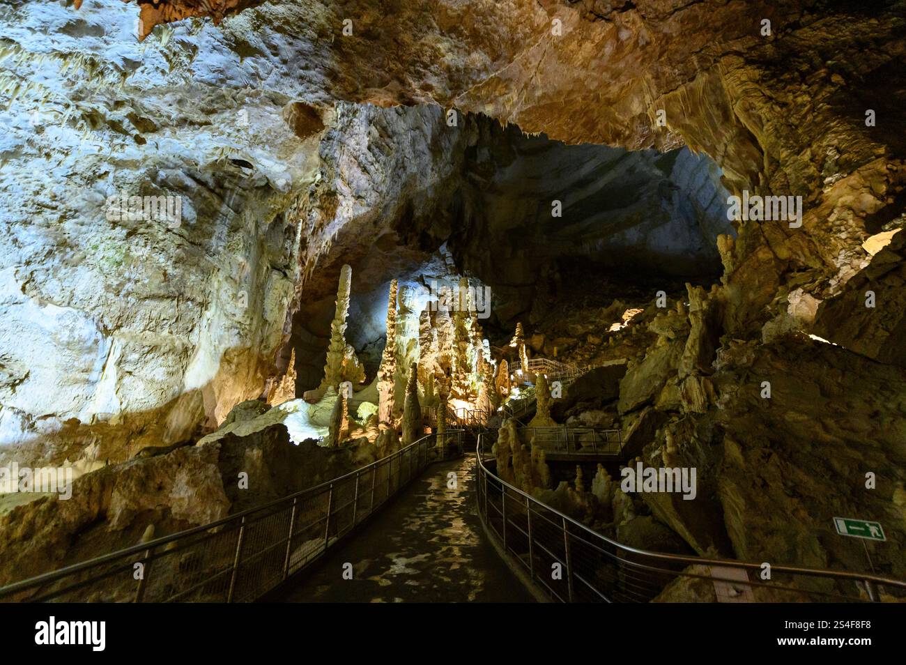 Frasassi, Genga. Italy. The Frassasi Caves (Grotte di Frasassi ...