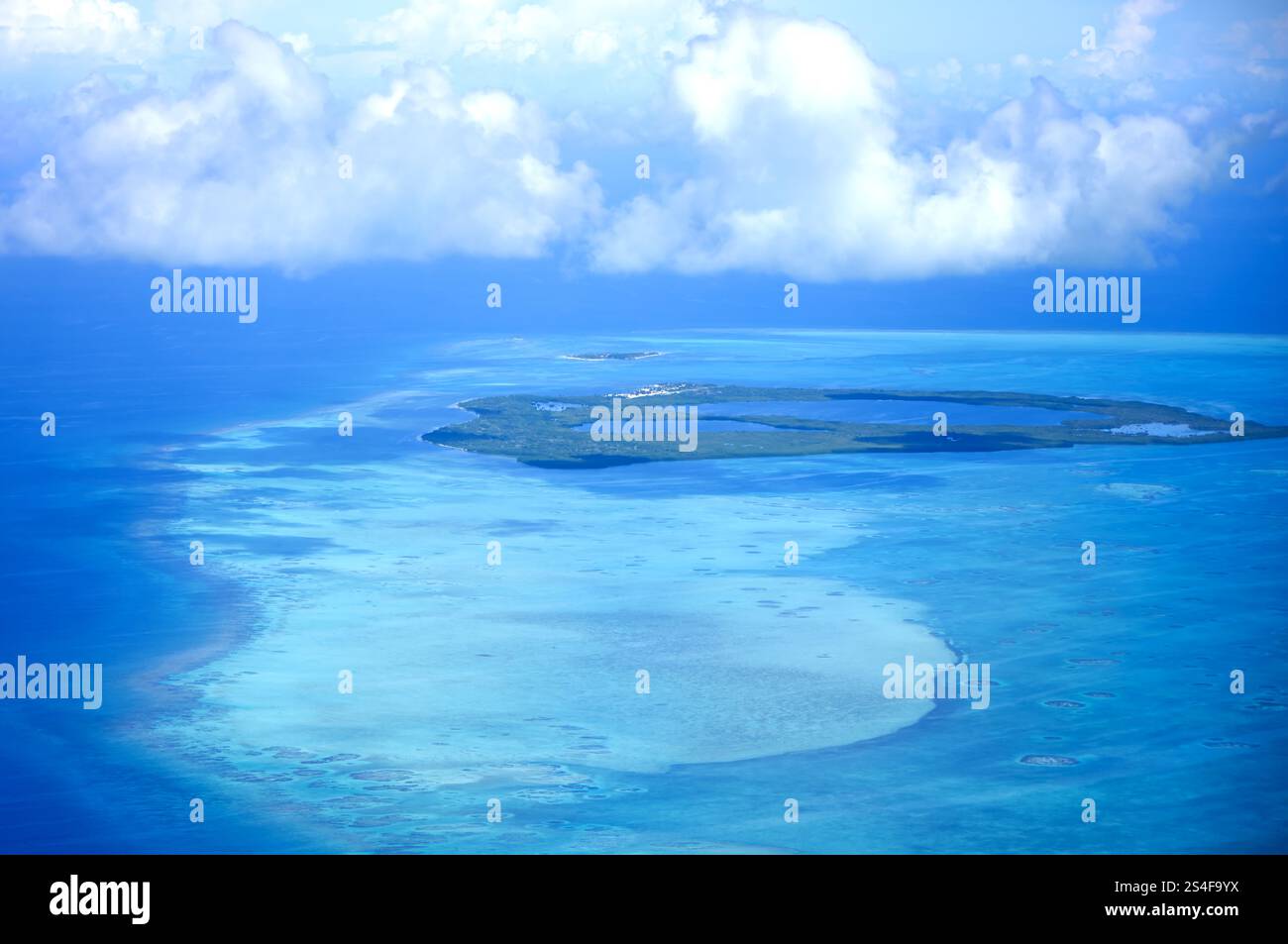 Aerial view of the Belize Barrier Reef Stock Photo - Alamy