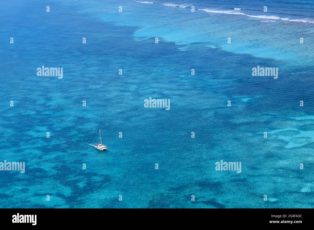 Aerial view of the Belize Barrier Reef Stock Photo - Alamy