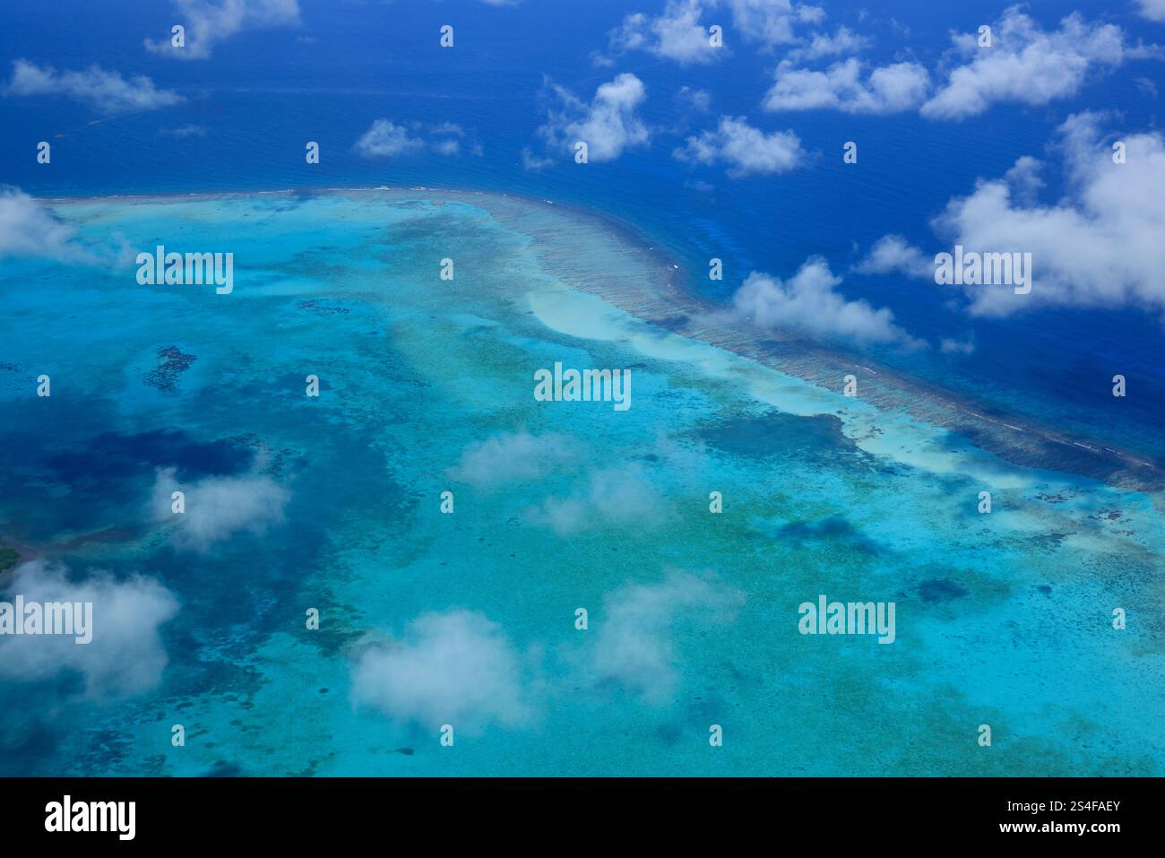 Aerial view of the Belize Barrier Reef Stock Photo - Alamy