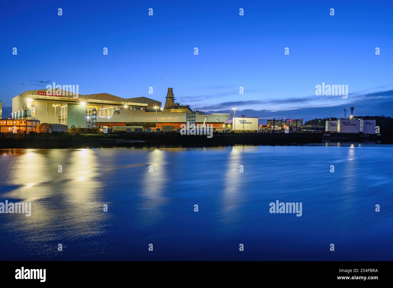 A night view of the Type 26 frigate Glasgow under construction at BAE ...