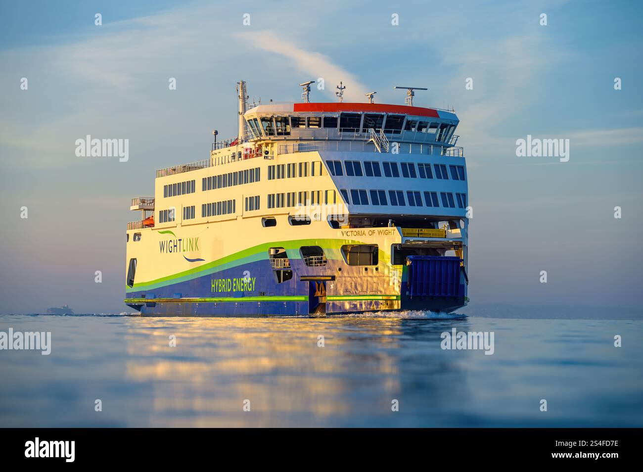 The hybrid-powered Wightlink ferry Victoria of Wight operates on ...