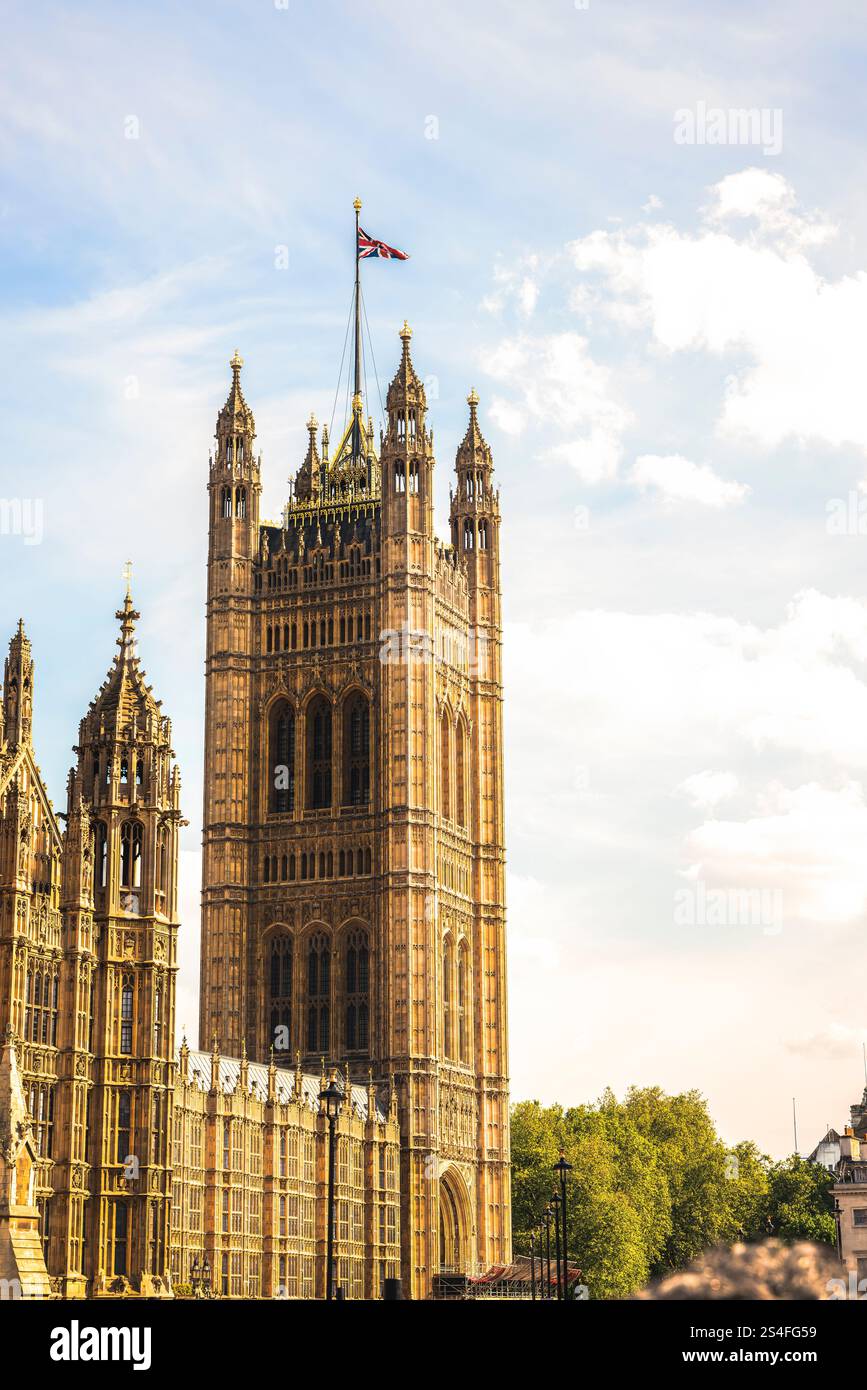 A panoramic view of Westminster Bridge, Big Ben, and the Palace of ...