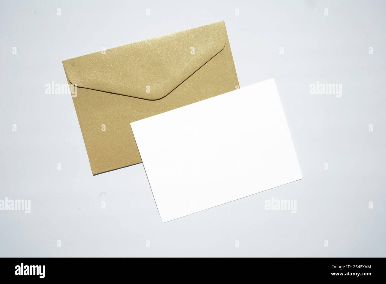 Envelope kraft paper blank hi-res stock photography and images - Alamy