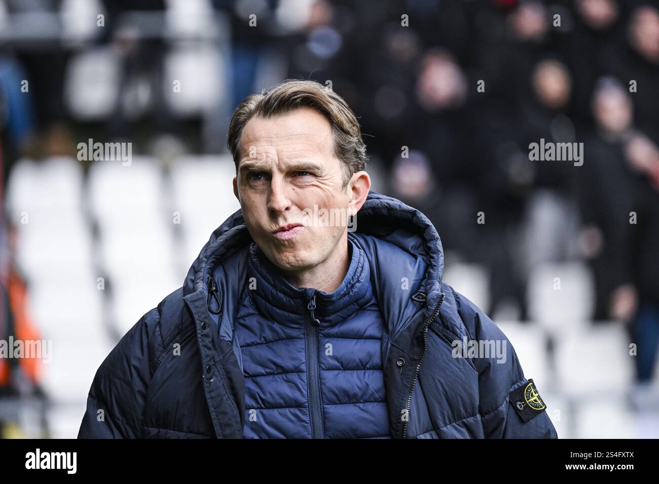 Antwerp, Belgium. 12th Jan, 2025. Antwerp's head coach Jonas De Roeck pictured before a soccer ...
