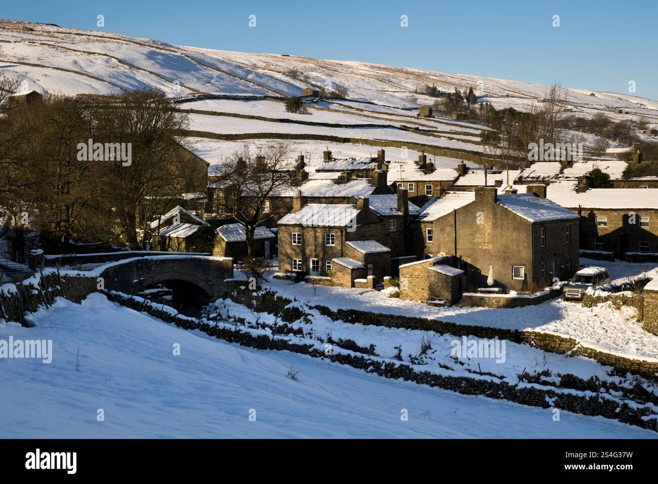 The village of Thwaite, Swaledale, Yorkshre Dales National Park, UK ...