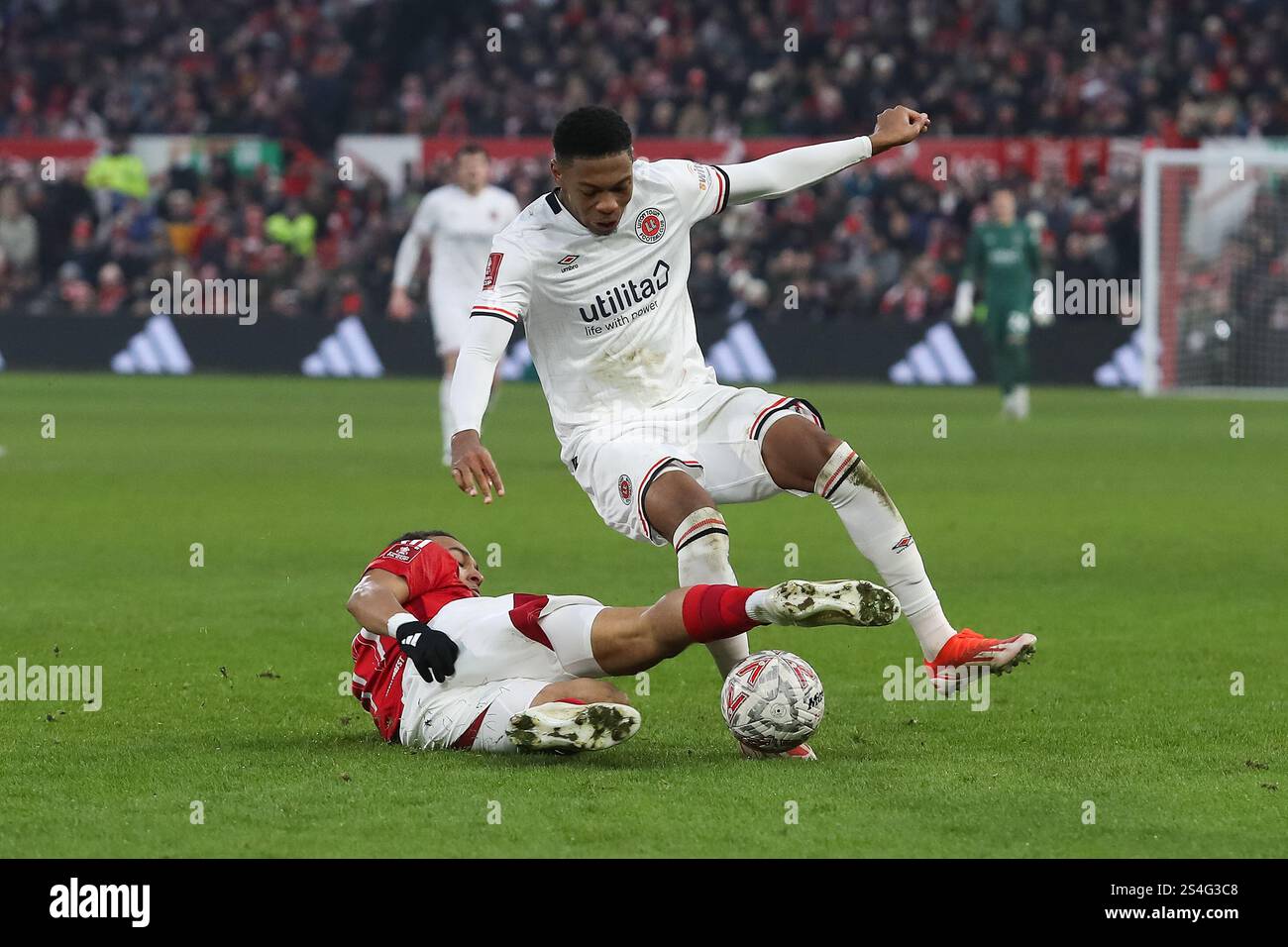 Nottingham, UK. 11th Jan, 2025. Nottingham Forest forward Eric da Silva ...