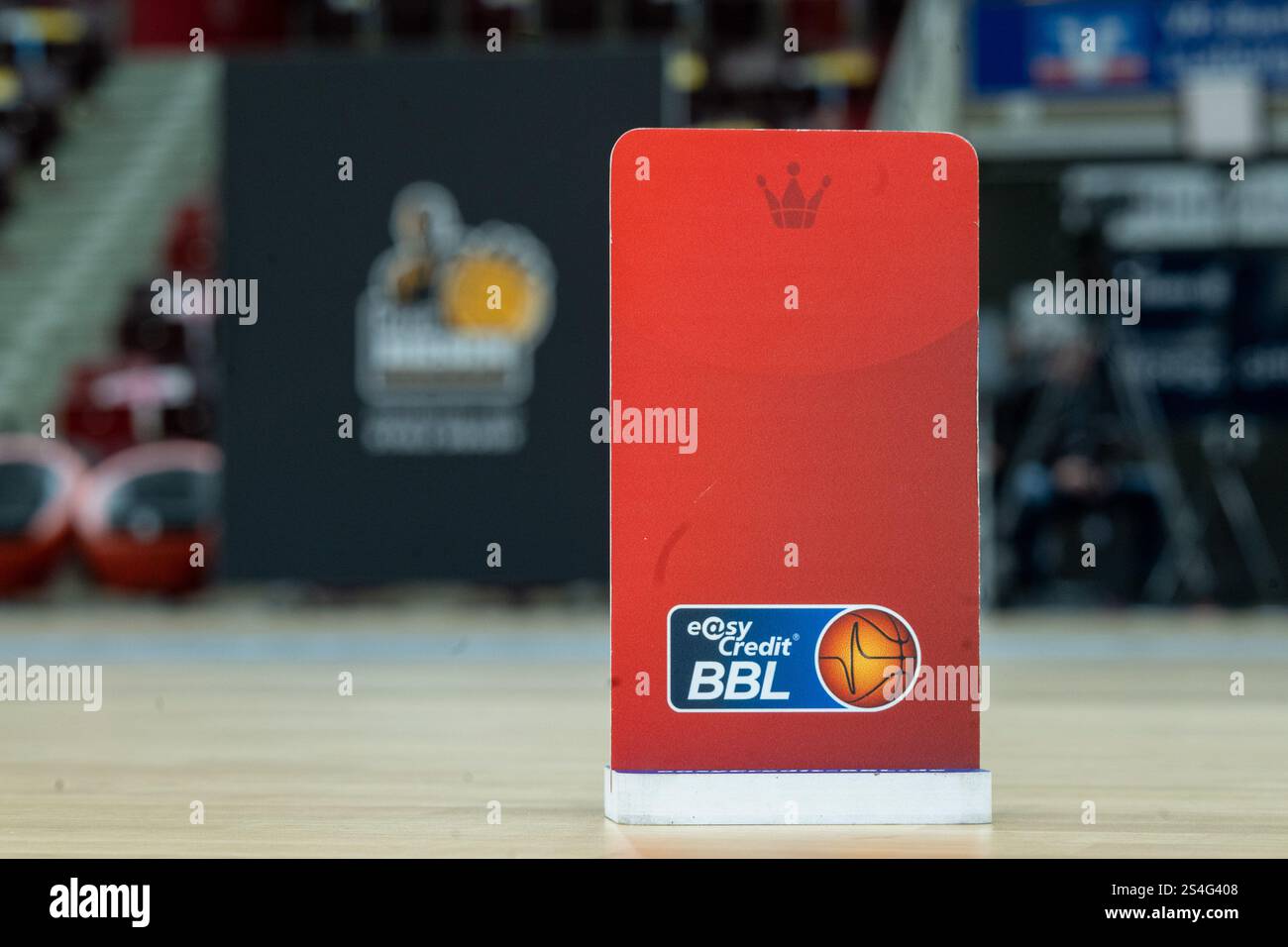 Symbolbilder der easycredit BBL, Basketball Bundesliga, im Hintergrund ...