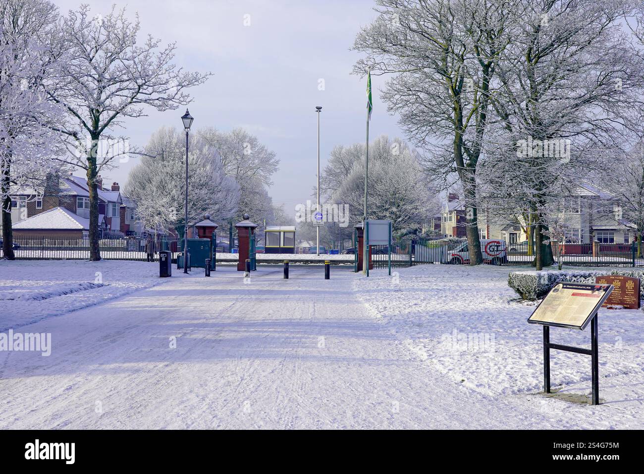 2025 starts with a covering of snow in Victoria Park Widnes, Cheshire ...
