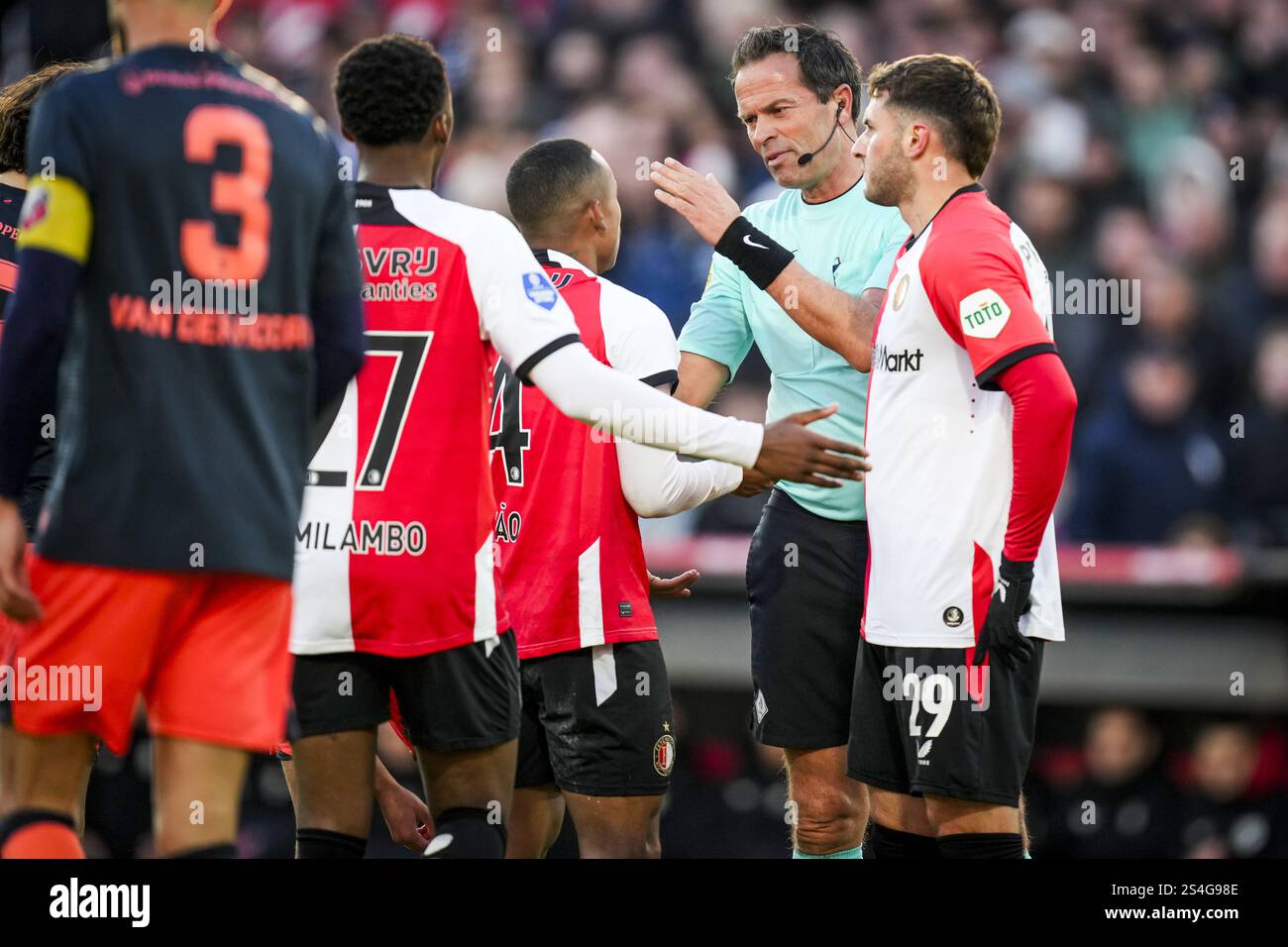 Rotterdam, The Netherlands. 12th Jan, 2025. Rotterdam - Igor Paixao of ...