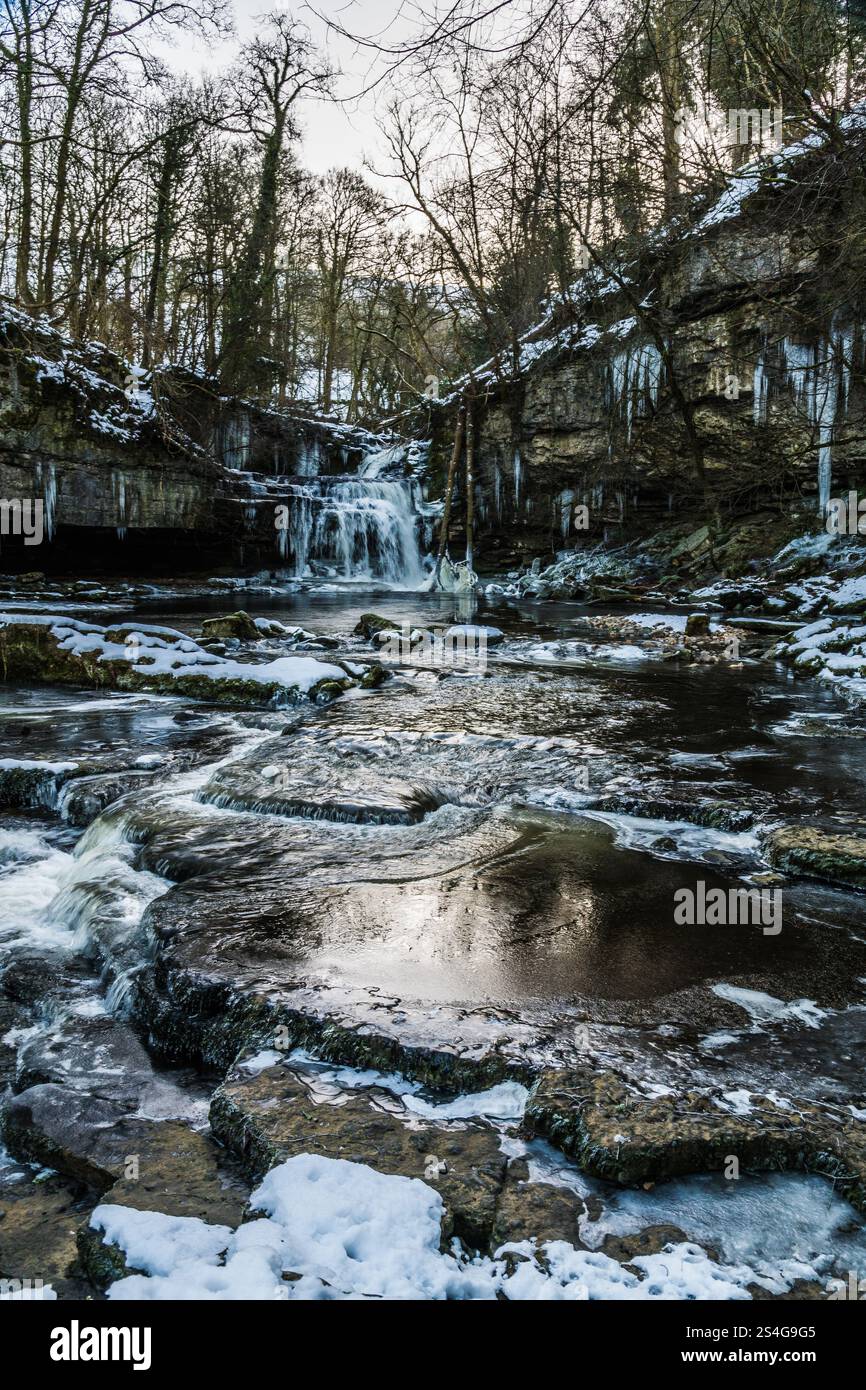 Cauldron Force waterfall when frozen Stock Photo - Alamy