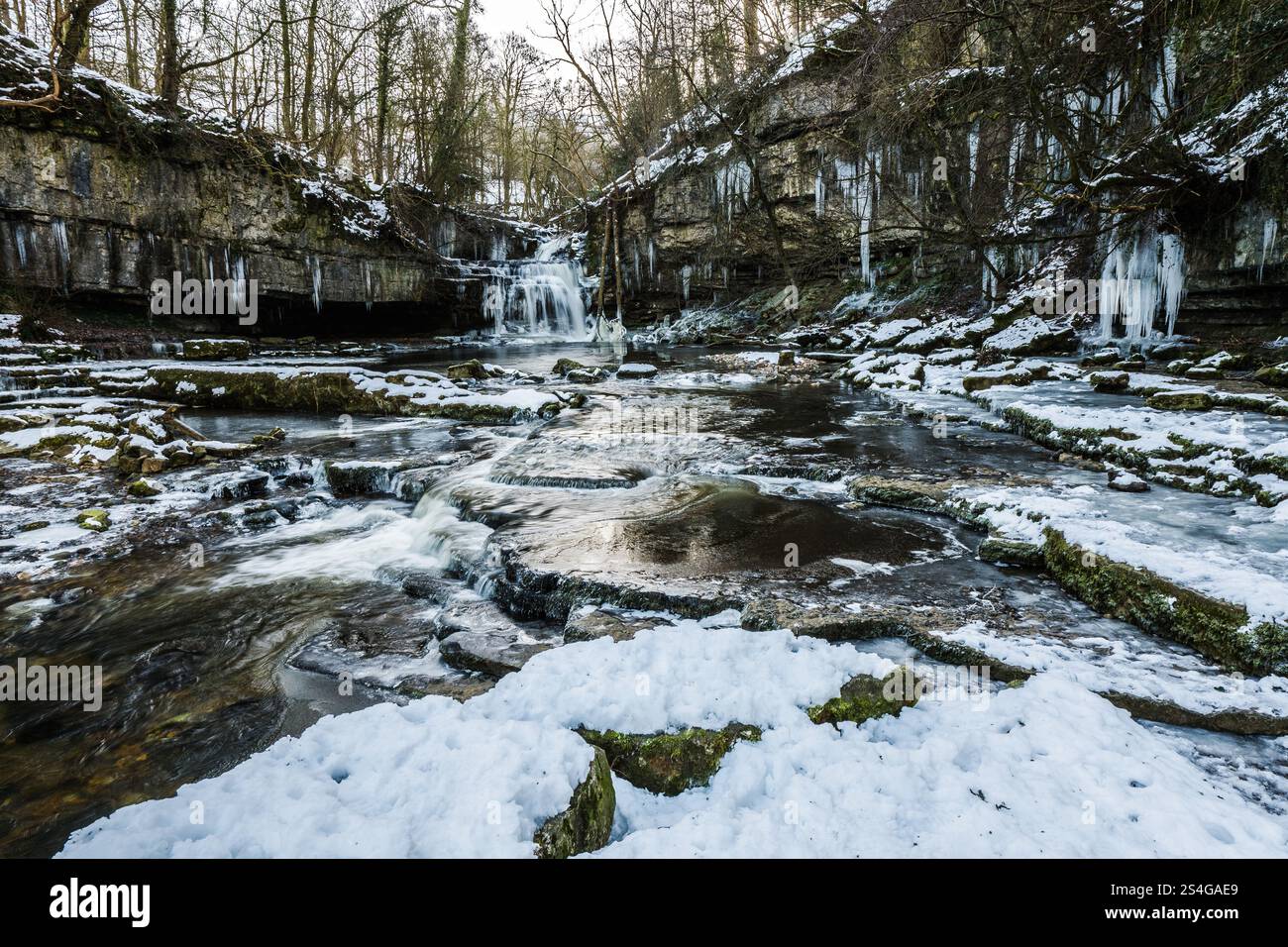 Cauldron Force waterfall when frozen Stock Photo - Alamy