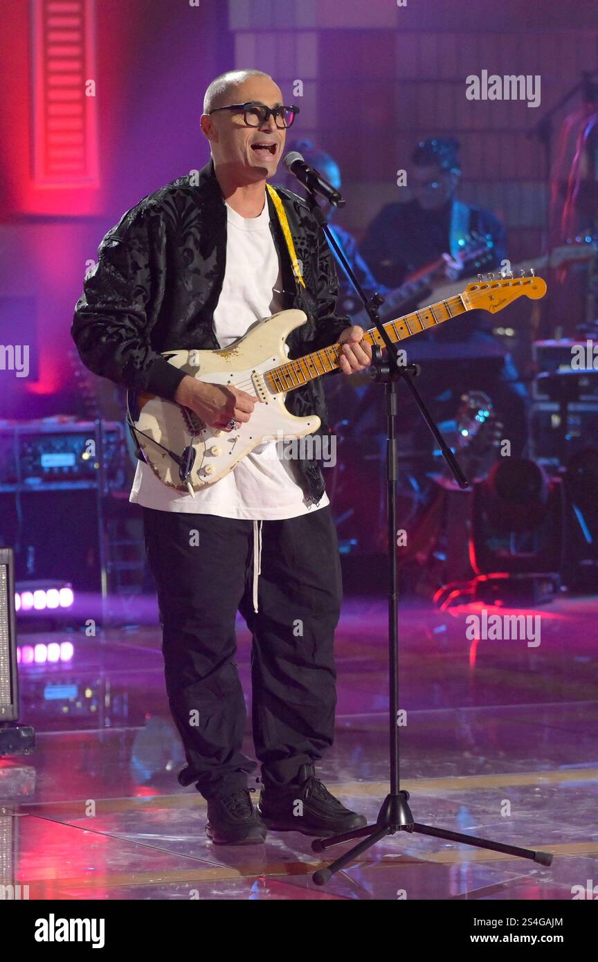 Alex Britti in der Rai TV-Show Ora o mai piÃ¹ in den Fabrizio Frizzi ...