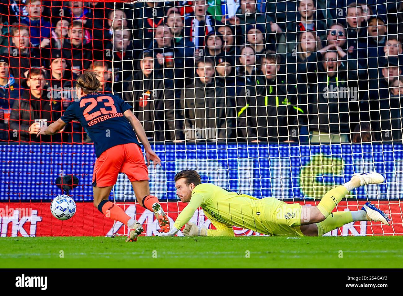 Rotterdam, Netherlands. 12th Jan, 2025. ROTTERDAM, 12-1-2025, Stadium de Kuip, Eredivisie, 2024/ ...