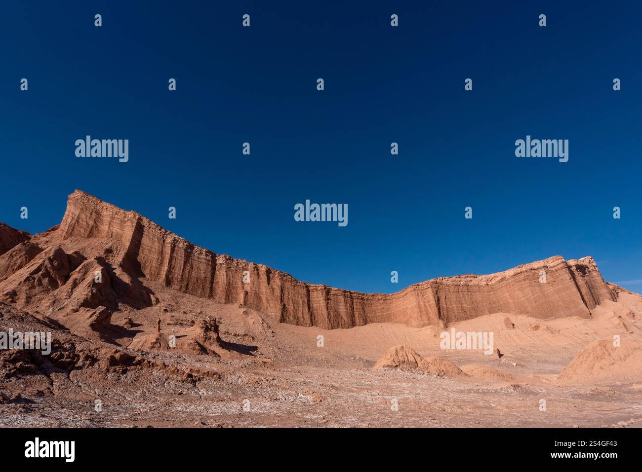 The amphitheater of the valley of the moon near san pedro de atacama ...