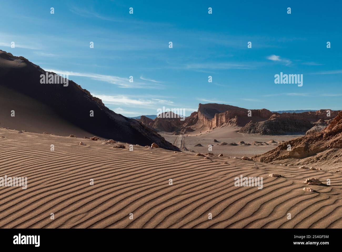 Amphitheater rock formation moon hi-res stock photography and images ...