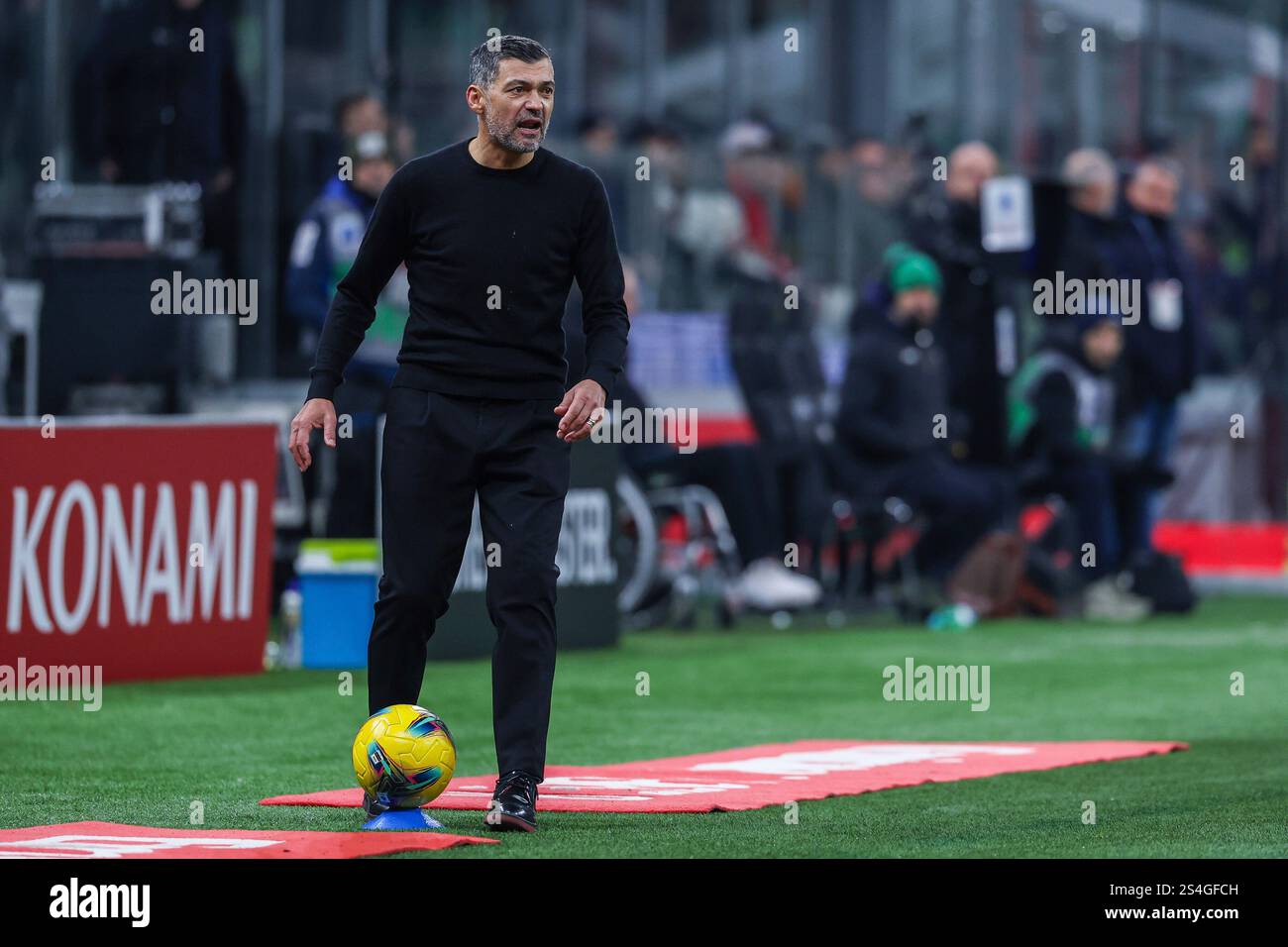 Milan, Italien. 11th Jan, 2025. Sergio Conceicao Head Coach of AC Milan ...