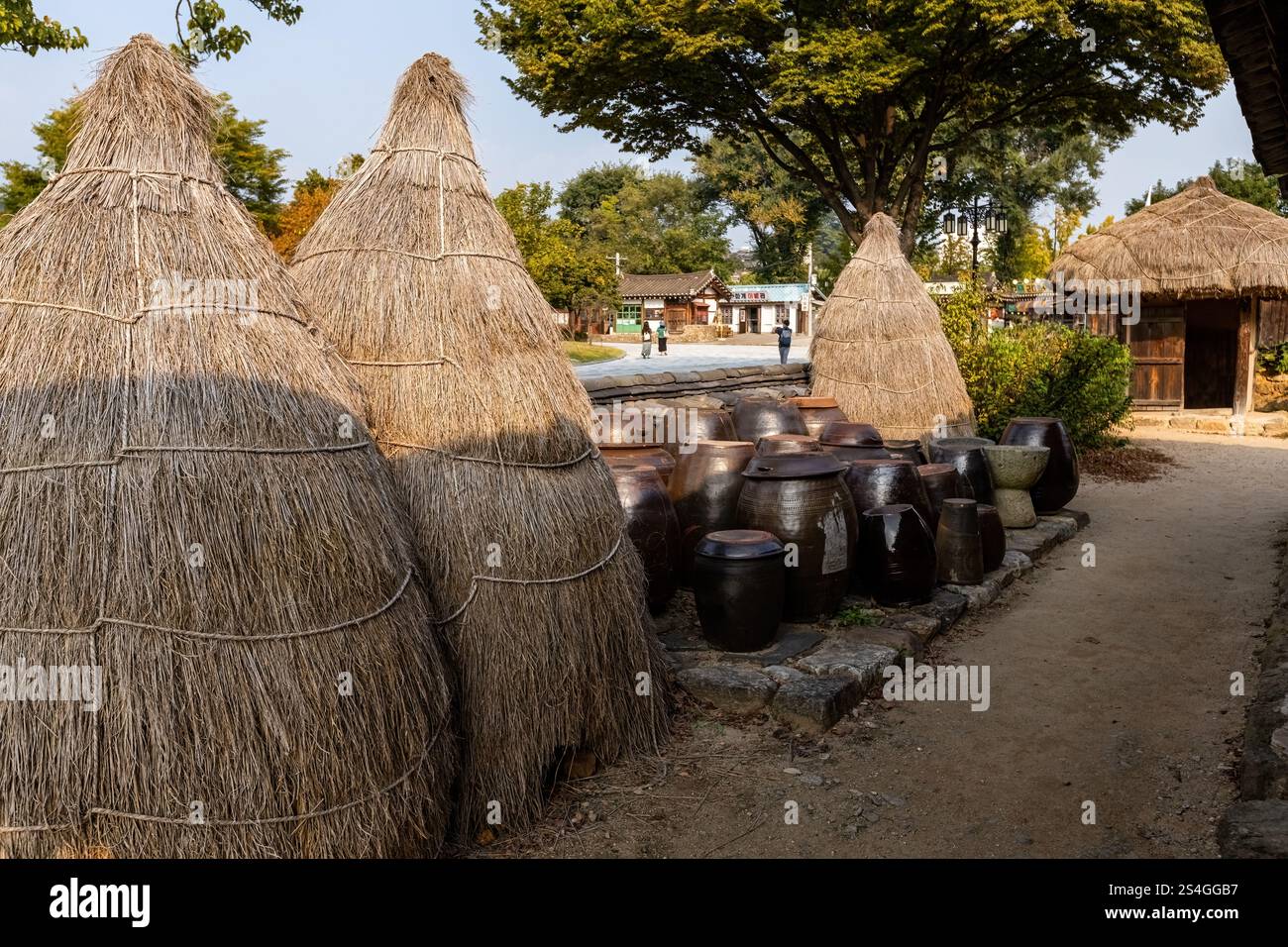 Traditional Korean village Hanok houses at The National Folk Museum of ...
