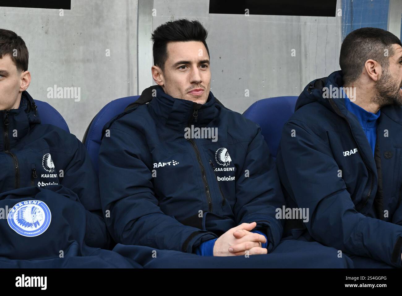 Dernderleeuw, Belgium. 12th Jan, 2025. Gent's goalkeeper Tom ...