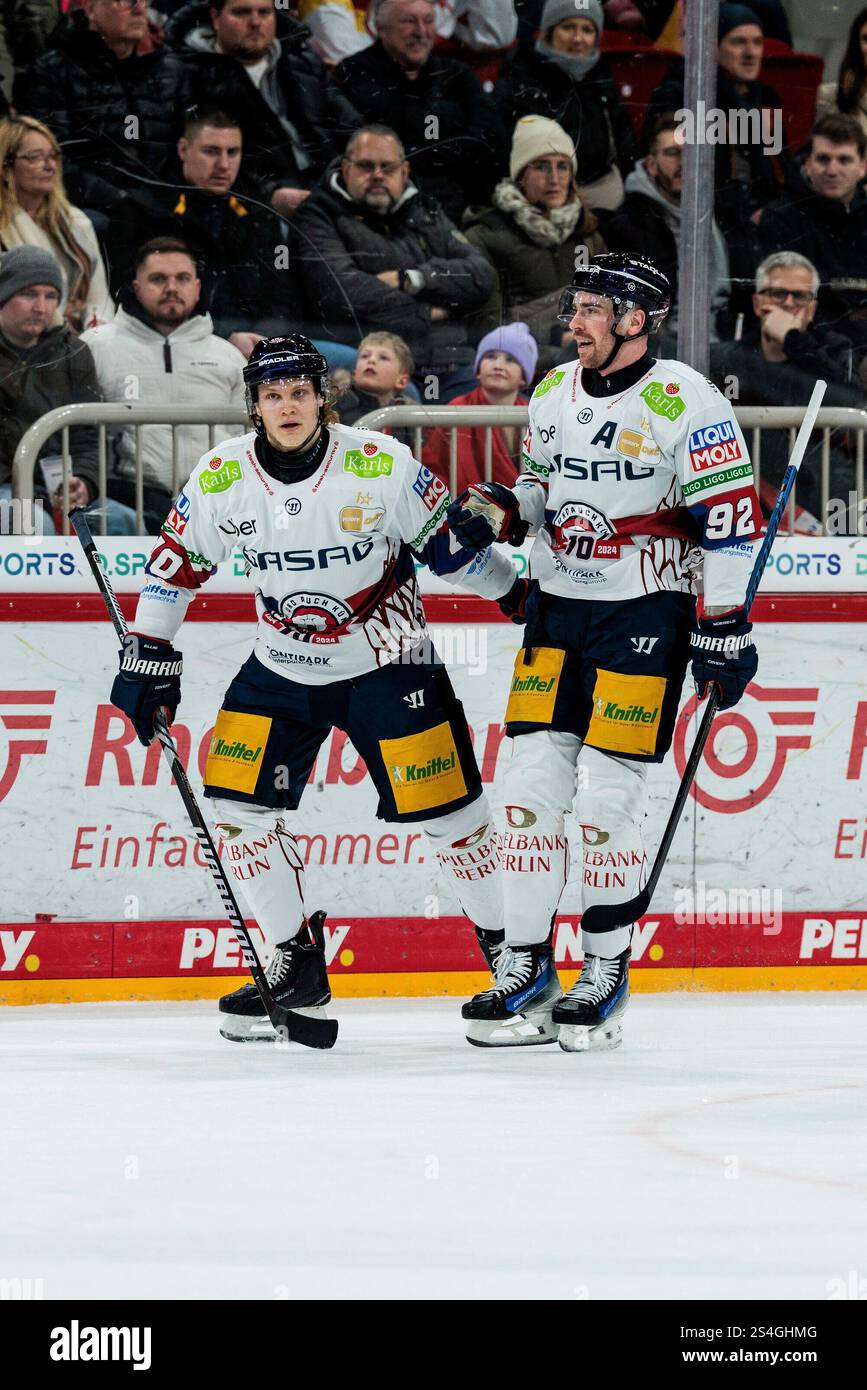Jubel zum 0:2 durch Marcel Noebels (Eisb?ren Berlin, 92) Penny DEL: D ...