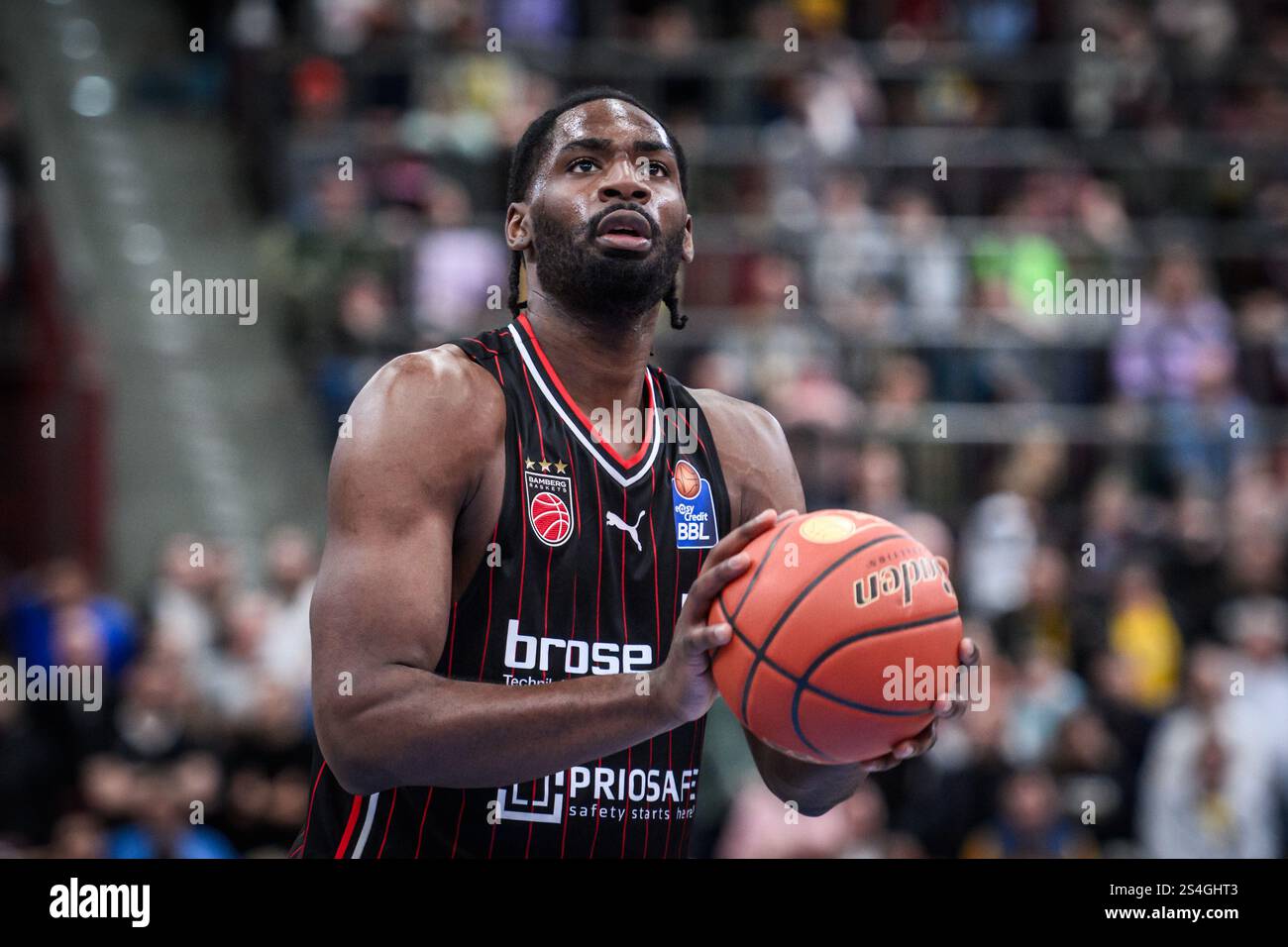 KeyShawn Feazell (Bamberg Baskets, #07) - Freiwurf / GER, MHP Riesen ...