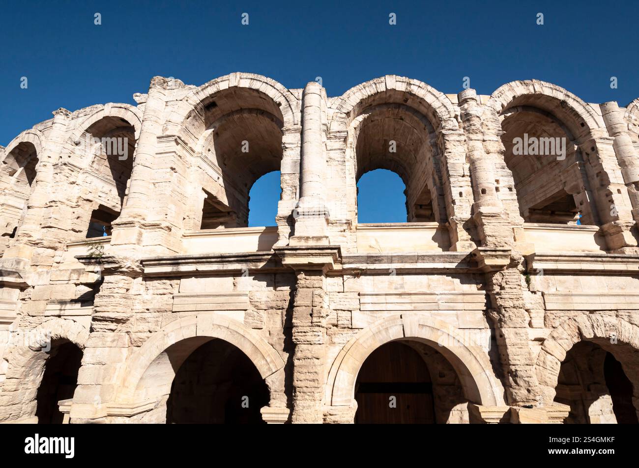 Roman Amphitheatre in Arles, Arcades, Bouches du Rhône, Provence-Alpes-Côte d'Azur, France Stock ...