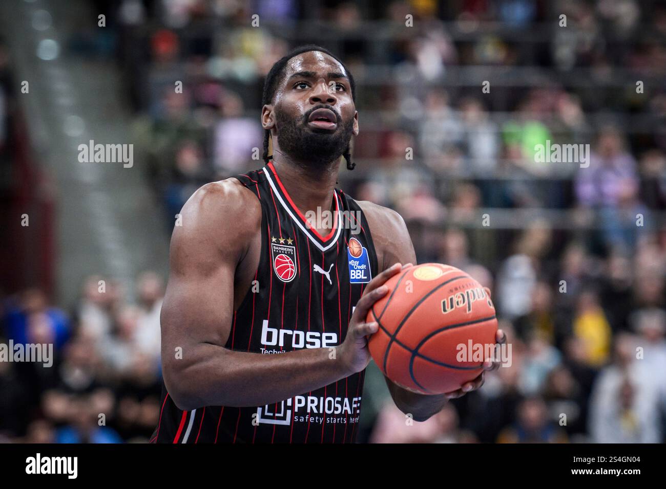 Ludwigsburg, Deutschland. 12th Jan, 2025. KeyShawn Feazell (Bamberg ...