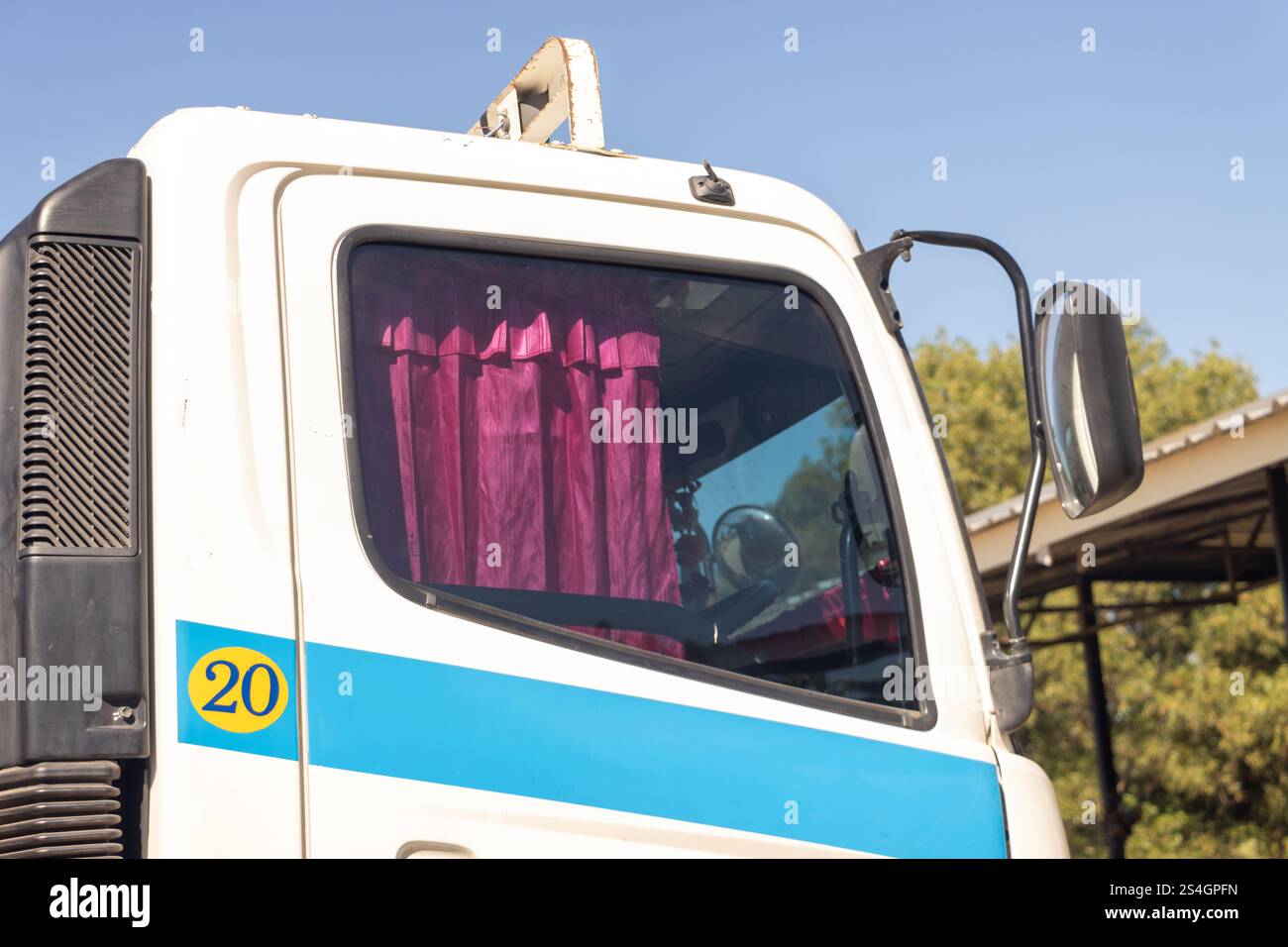 Curtain side lorry truck hi-res stock photography and images - Alamy