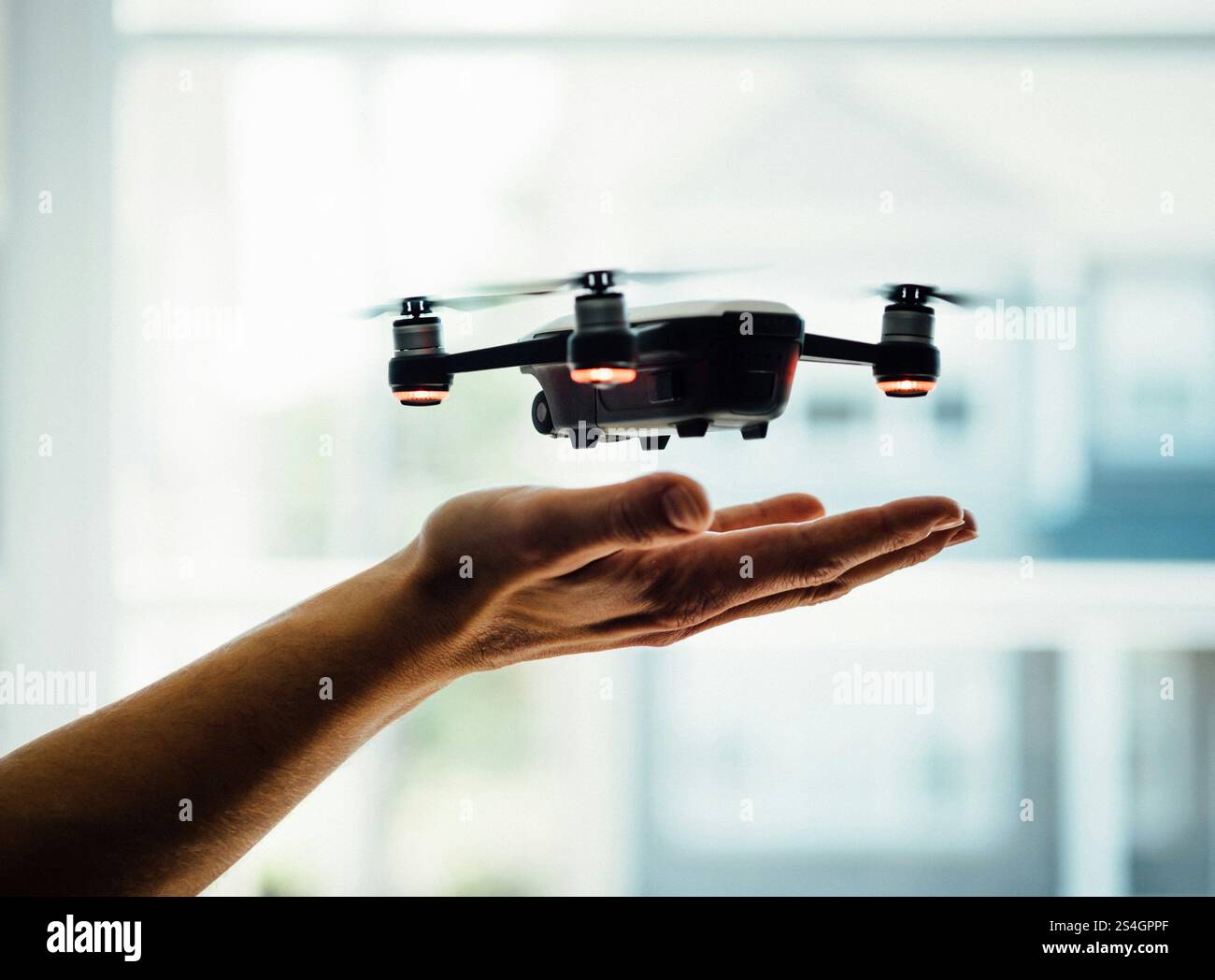 Drone video fpv hi-res stock photography and images - Alamy