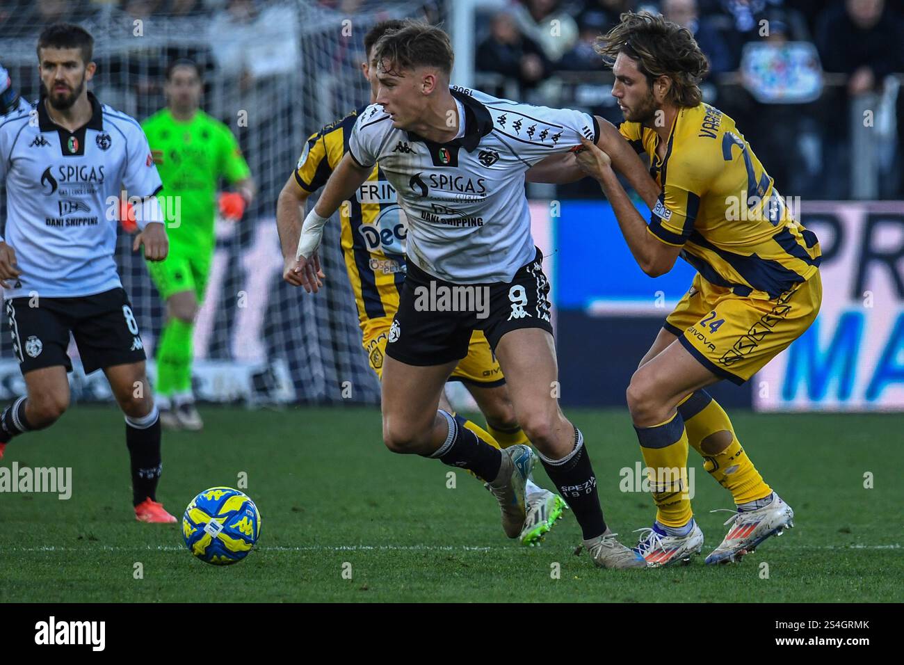La Spezia, Italy. 12th Jan, 2025. Francesco Pio Esposito (Spezia ...