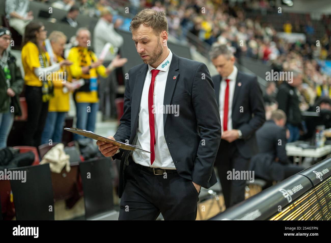 Die Bamberger sind enttaeuscht, Anton Gavel (Bamberg Baskets, Head ...